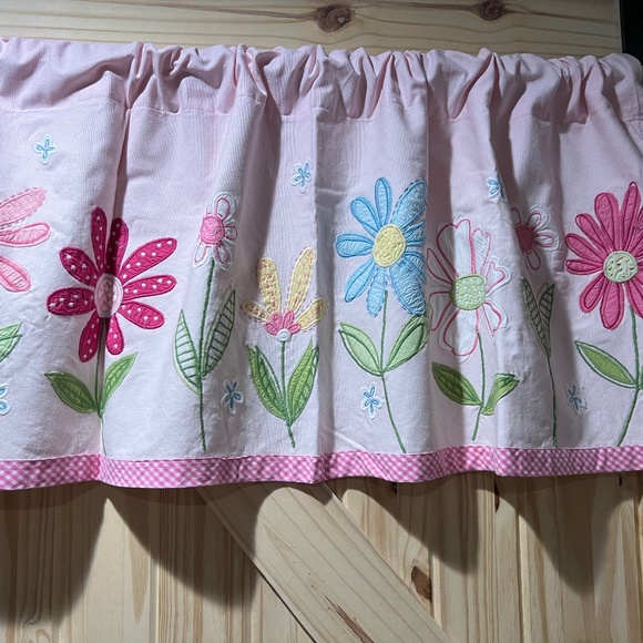 Pottery Barn Kids | Accents | One Pink Pottery Barn Kids Valance | Poshmark